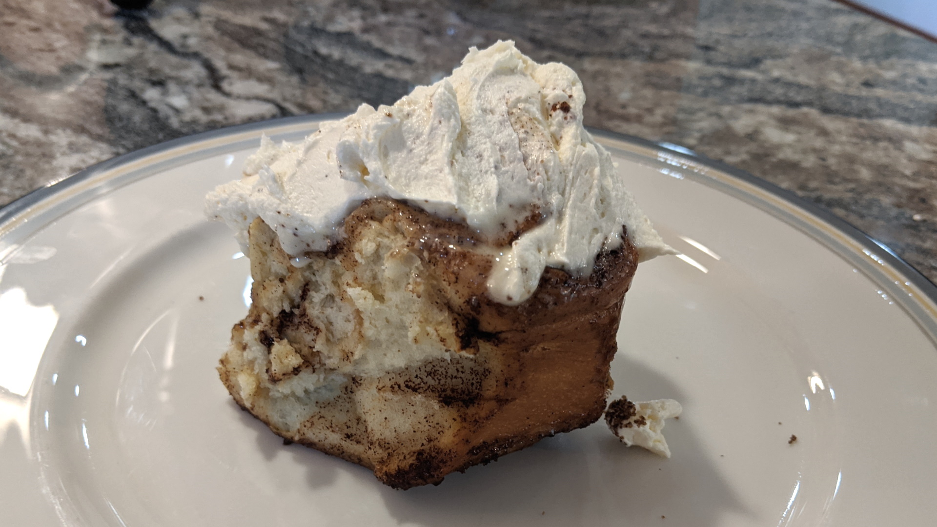 Delicious Gooey Cinnamon Rolls - Ben's Ramblings